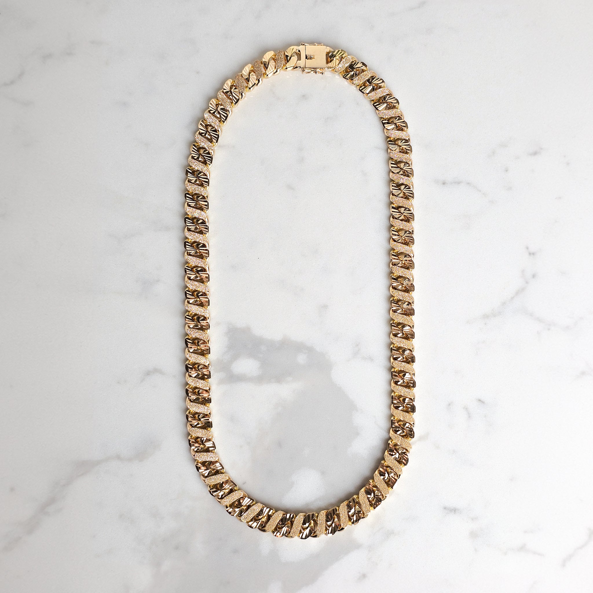 Custom │ Diamond Cut Figure 8 Chain